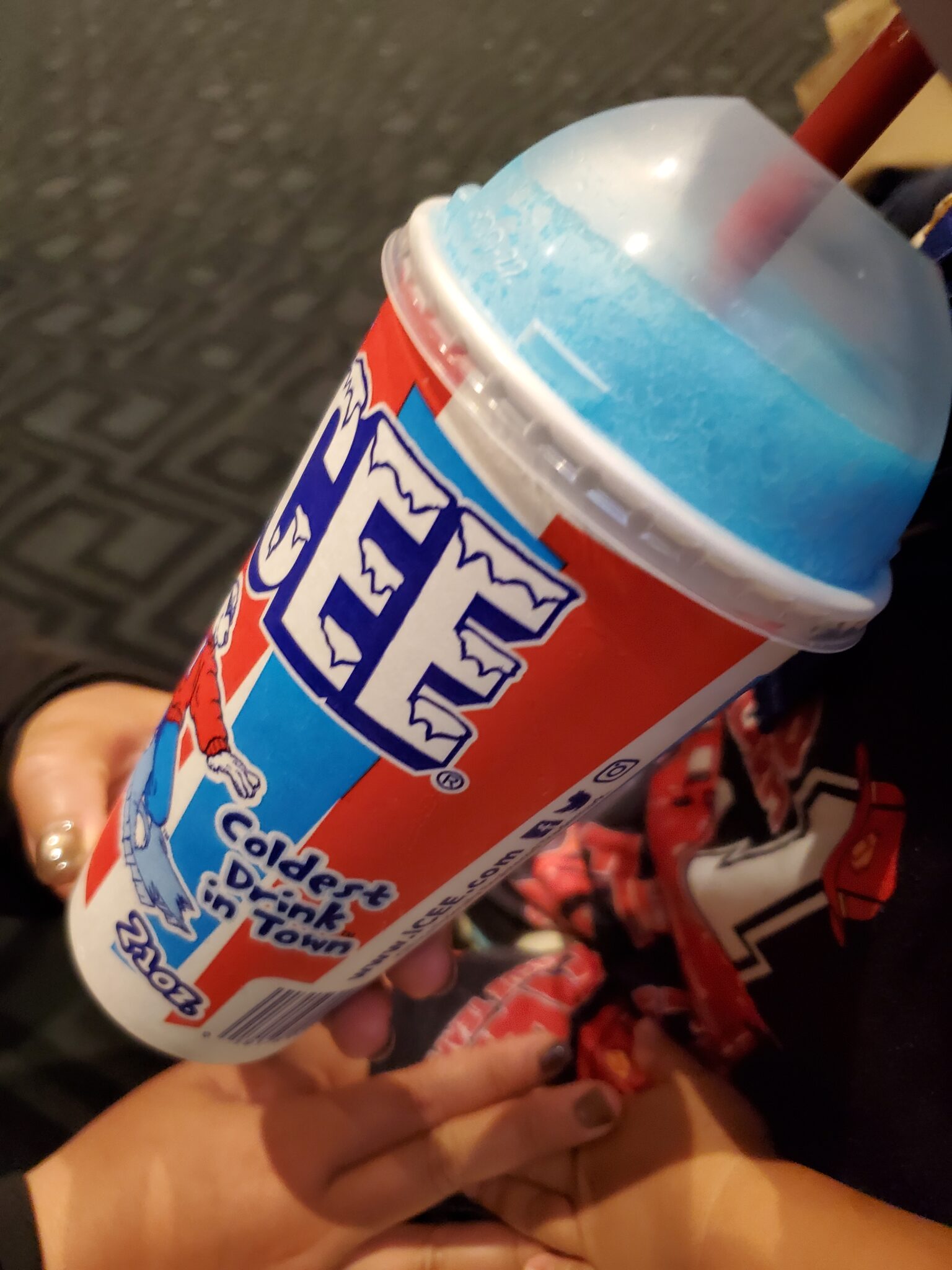 超アメリカンなフローズンドリンク｜ICEE（アイシー）全種類飲んでみた | ナチュラルボディビル研究所 by.けんた店長